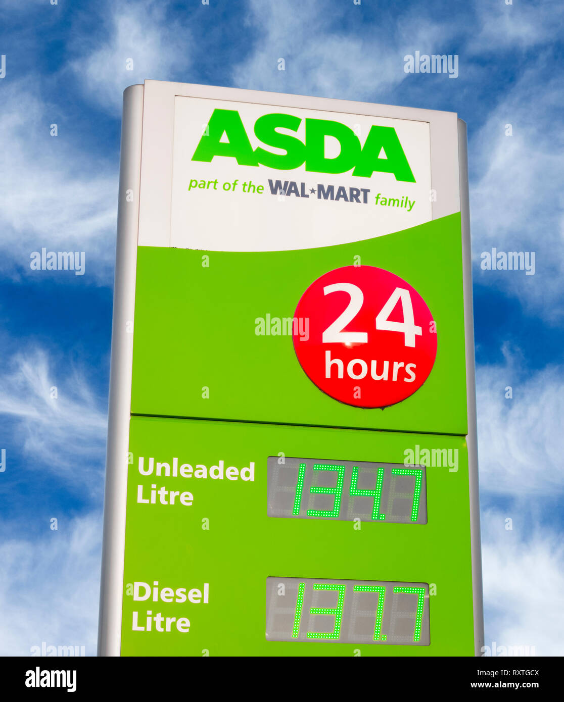 Opening times sign Banque de photographies et d’images à haute ...