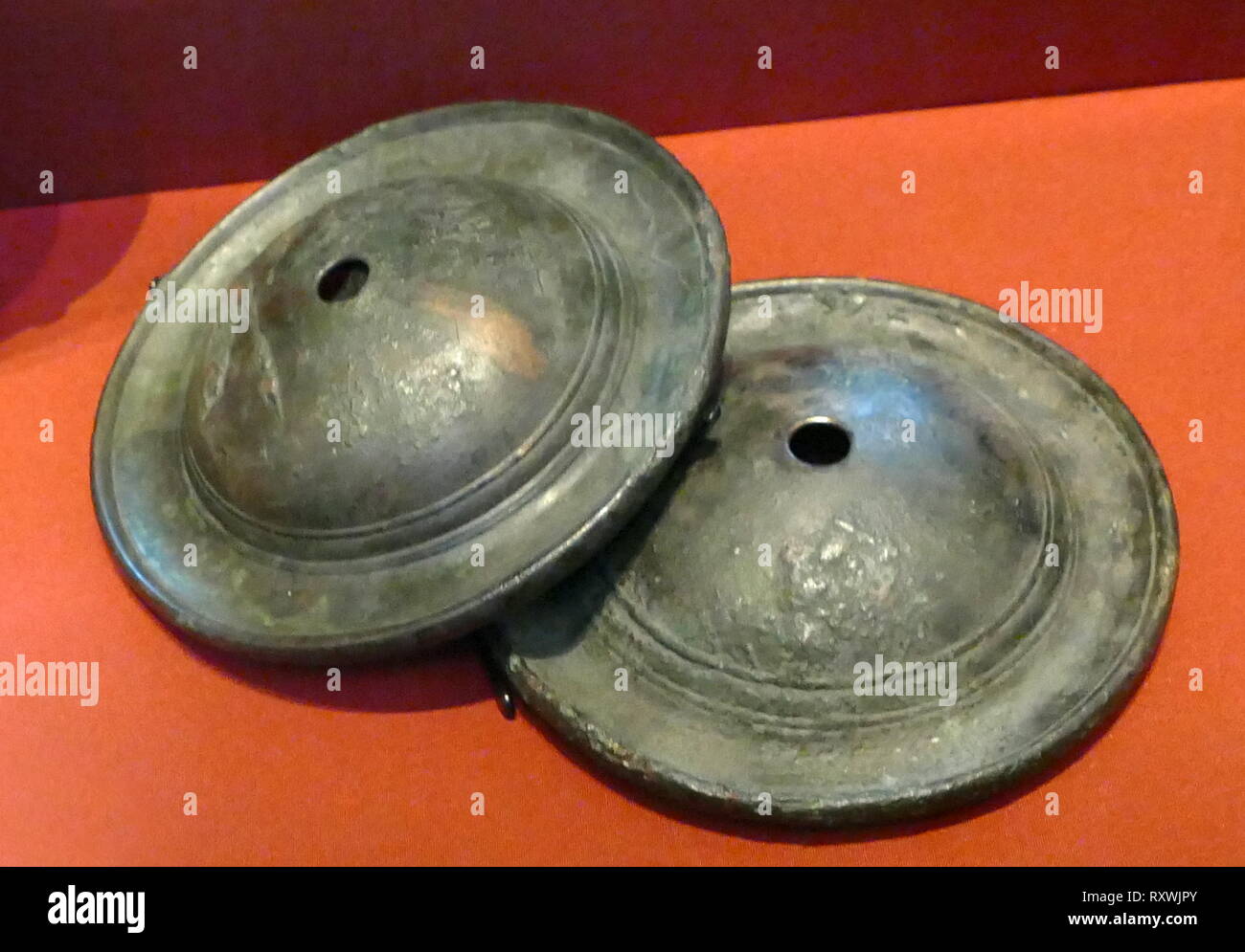 Cymbales grecques Banque de photographies et d’images à haute ...