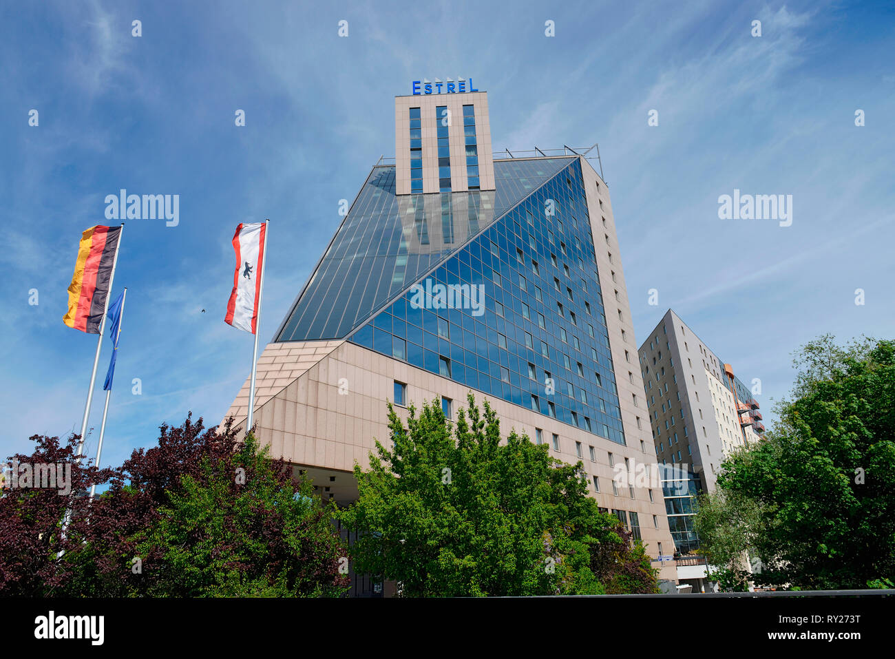 Estrel hotel Banque de photographies et d’images à haute résolution - Alamy