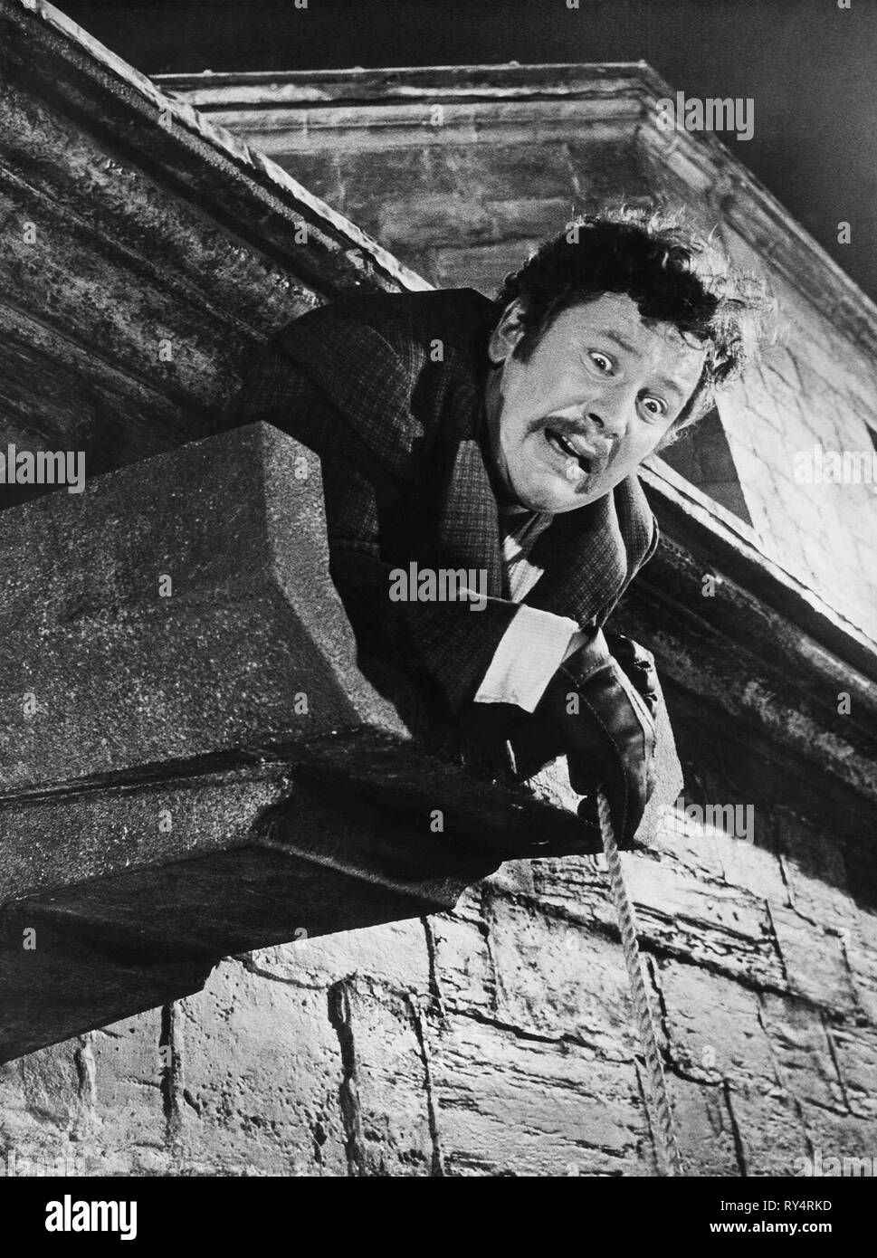 Peter ustinov topkapi 1964 Banque de photographies et d’images à haute résolution - Alamy