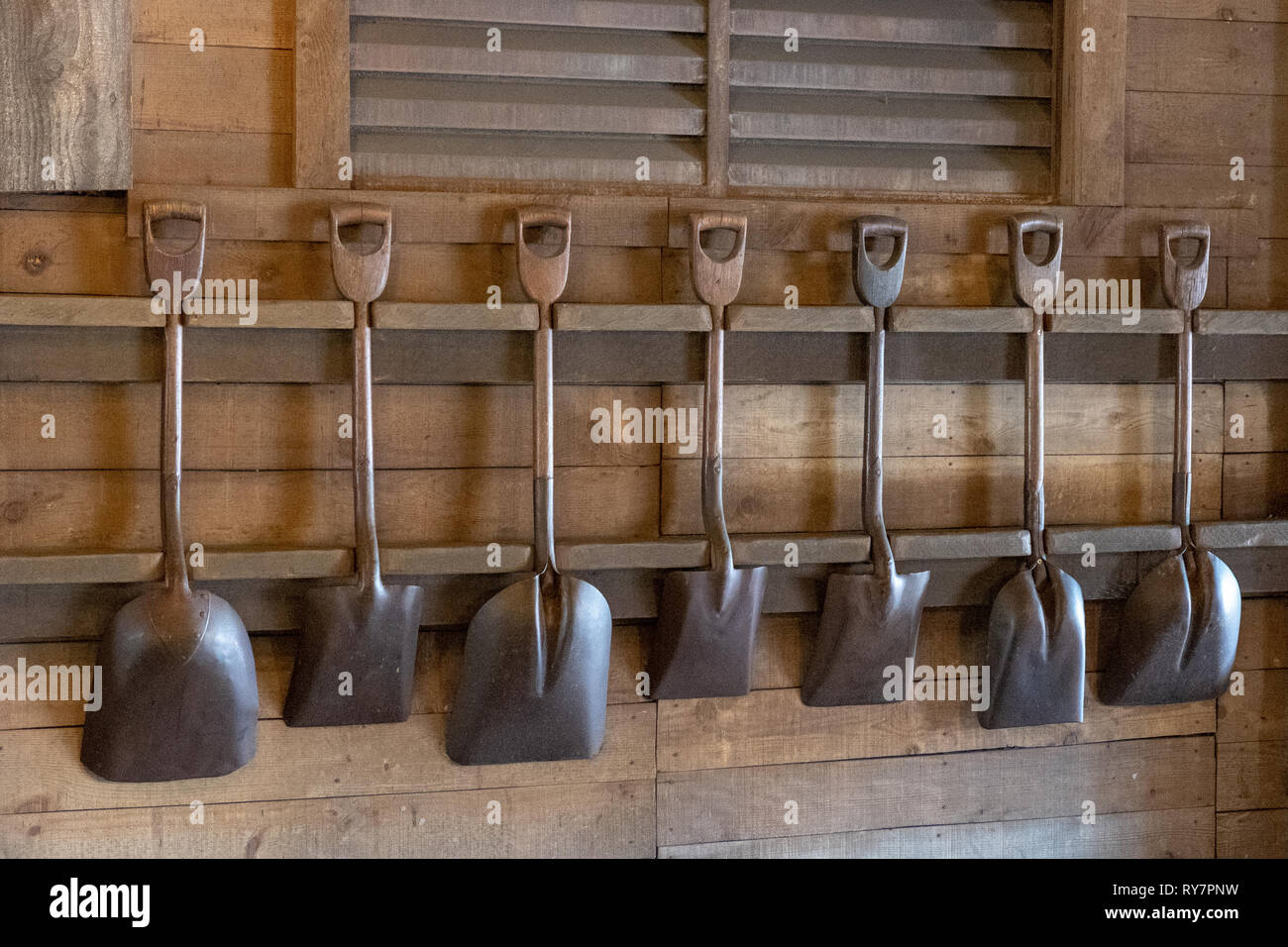 Vieille pelle Banque de photographies et d’images à haute résolution ...