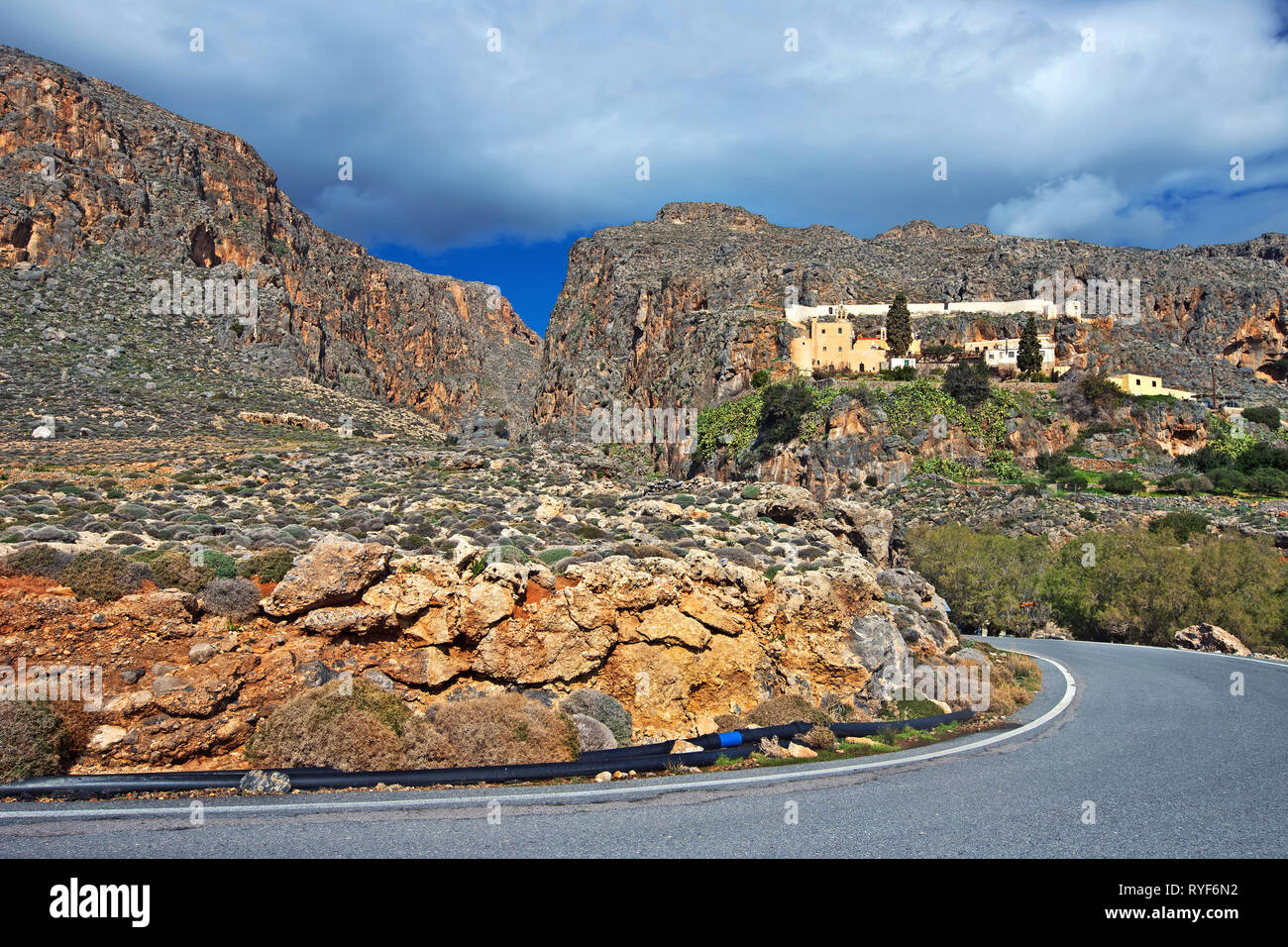 Kapsa monastery crete greece Banque de photographies et d’images à ...