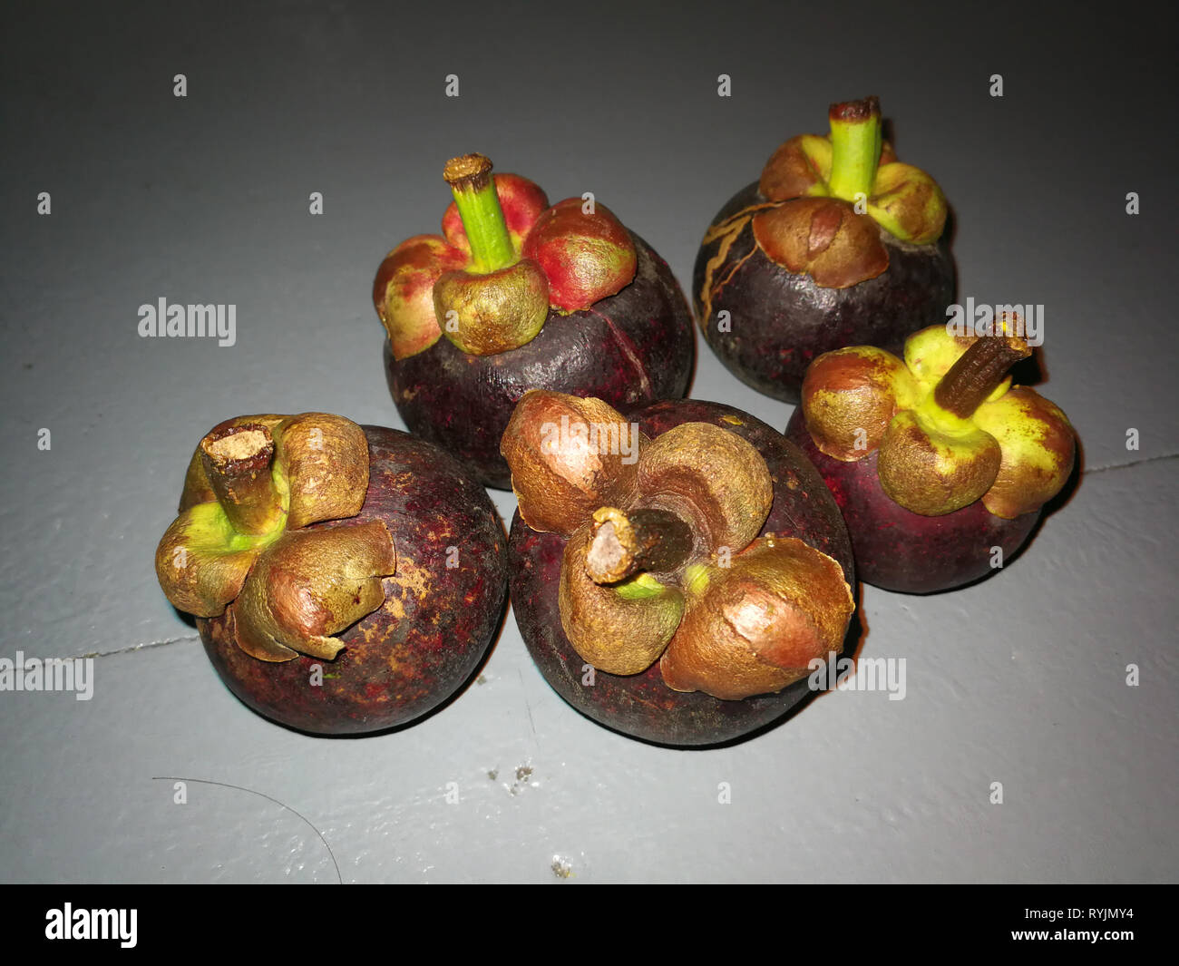 Mangoustan fruits tropicaux Banque de photographies et d’images à haute ...