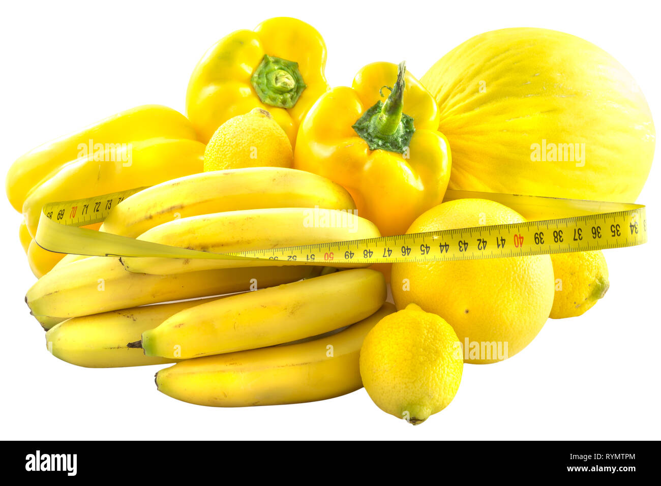 Les fruits et légumes jaune et ruban à mesurer, isolé sur fond blanc ...