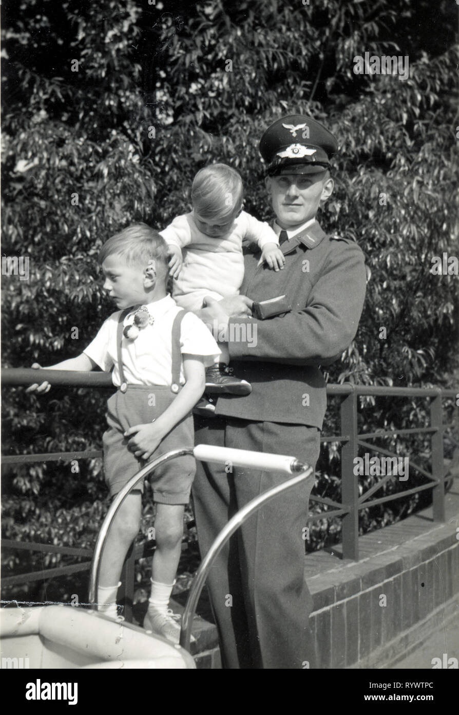 Officier de la luftwaffe Banque de photographies et d’images à haute ...