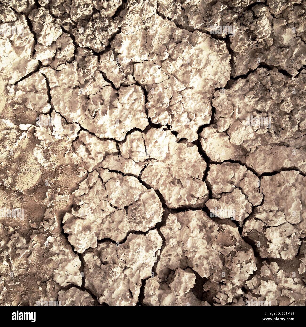 Sol Sec Fissuré Banque d'image et photos - Alamy