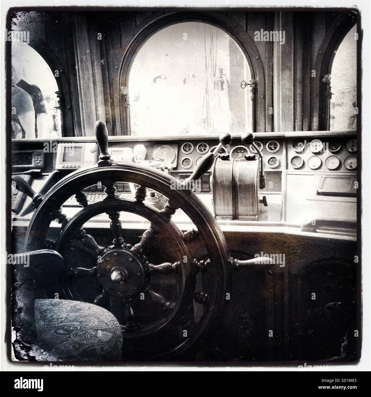 Timonerie de navires Banque de photographies et d’images à haute ...