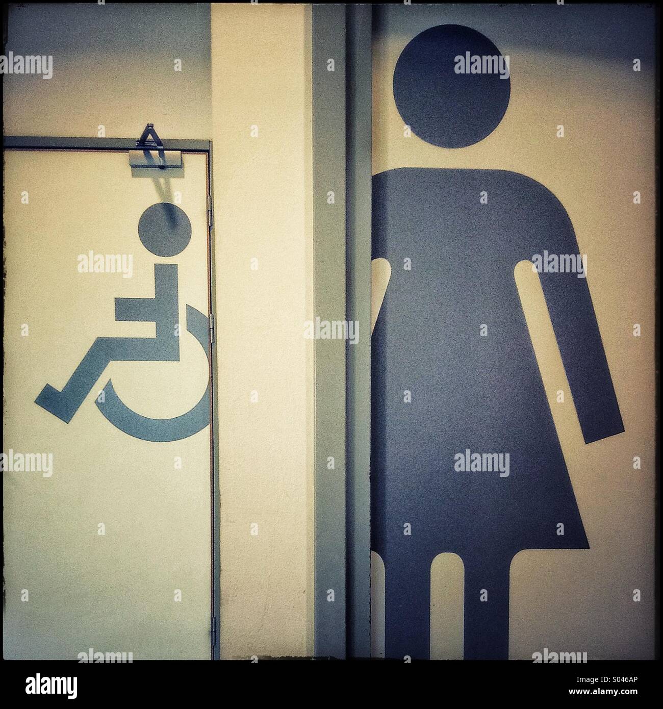Signalétique des toilettes Banque de photographies et d’images à haute ...