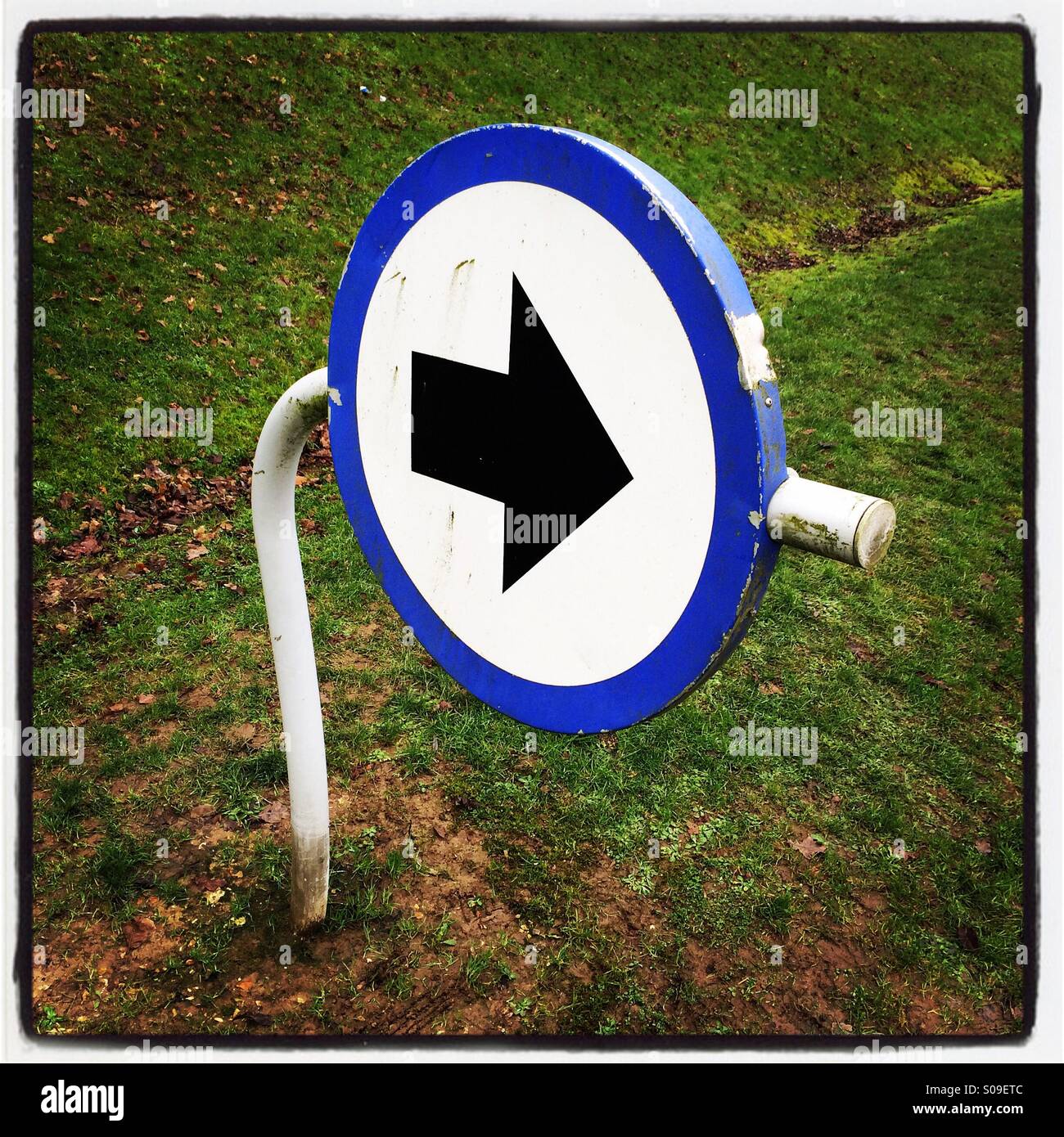 Panneau de signalisation rond poind Banque de photographies et d’images ...