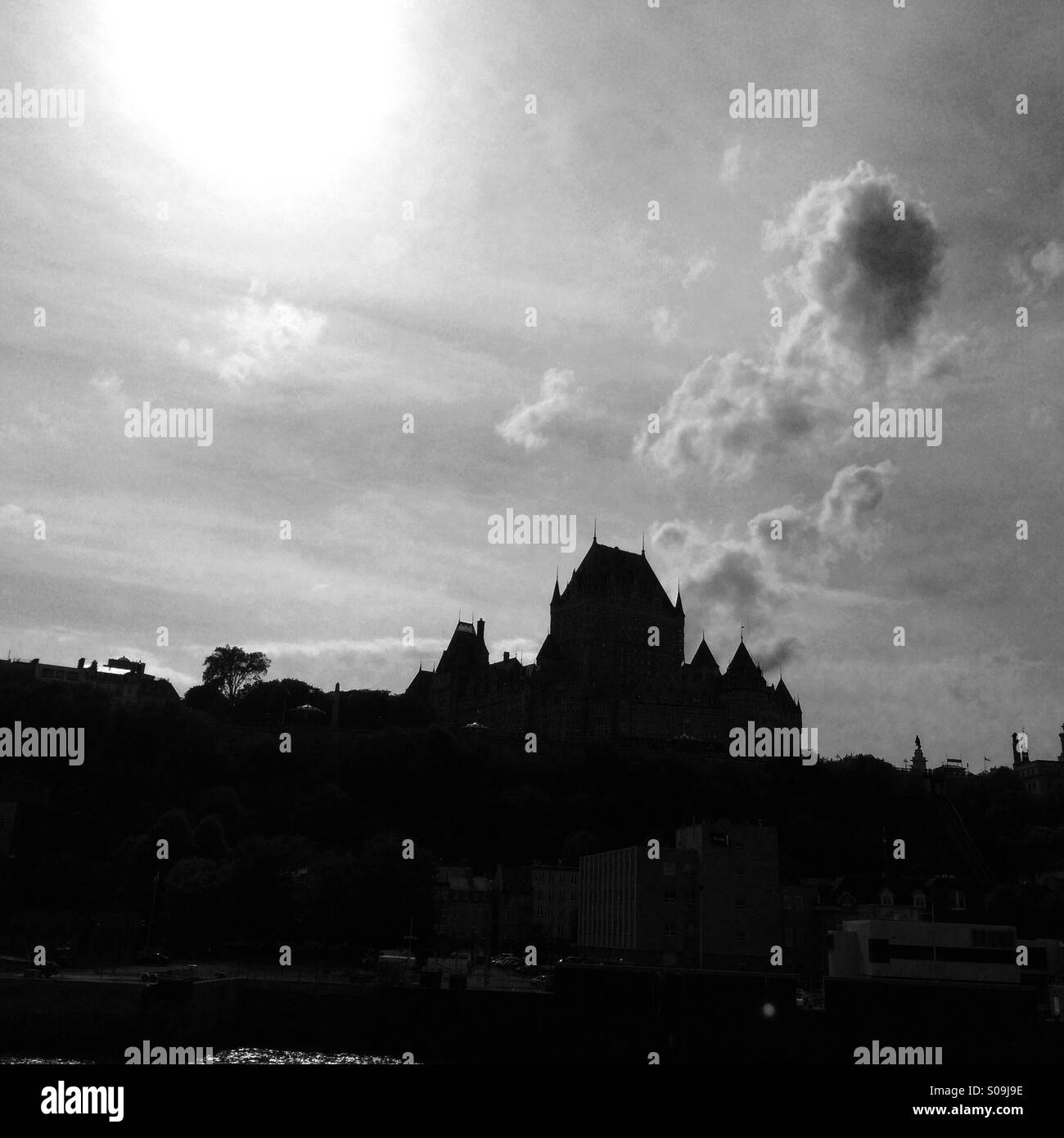 La chateau frontenac Banque d'images noir et blanc - Alamy