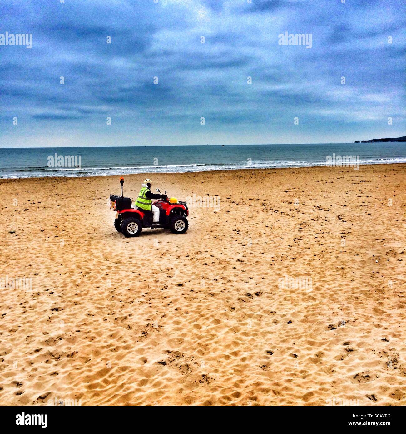 Beach warden Banque de photographies et d’images à haute résolution - Alamy