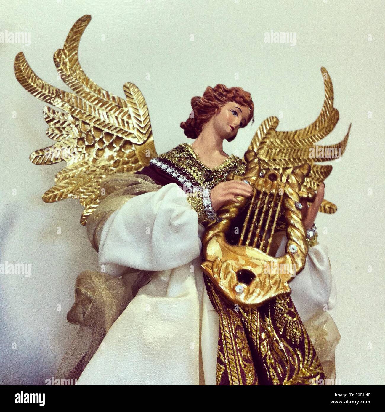 Harpe jouant des anges Banque de photographies et d’images à haute ...