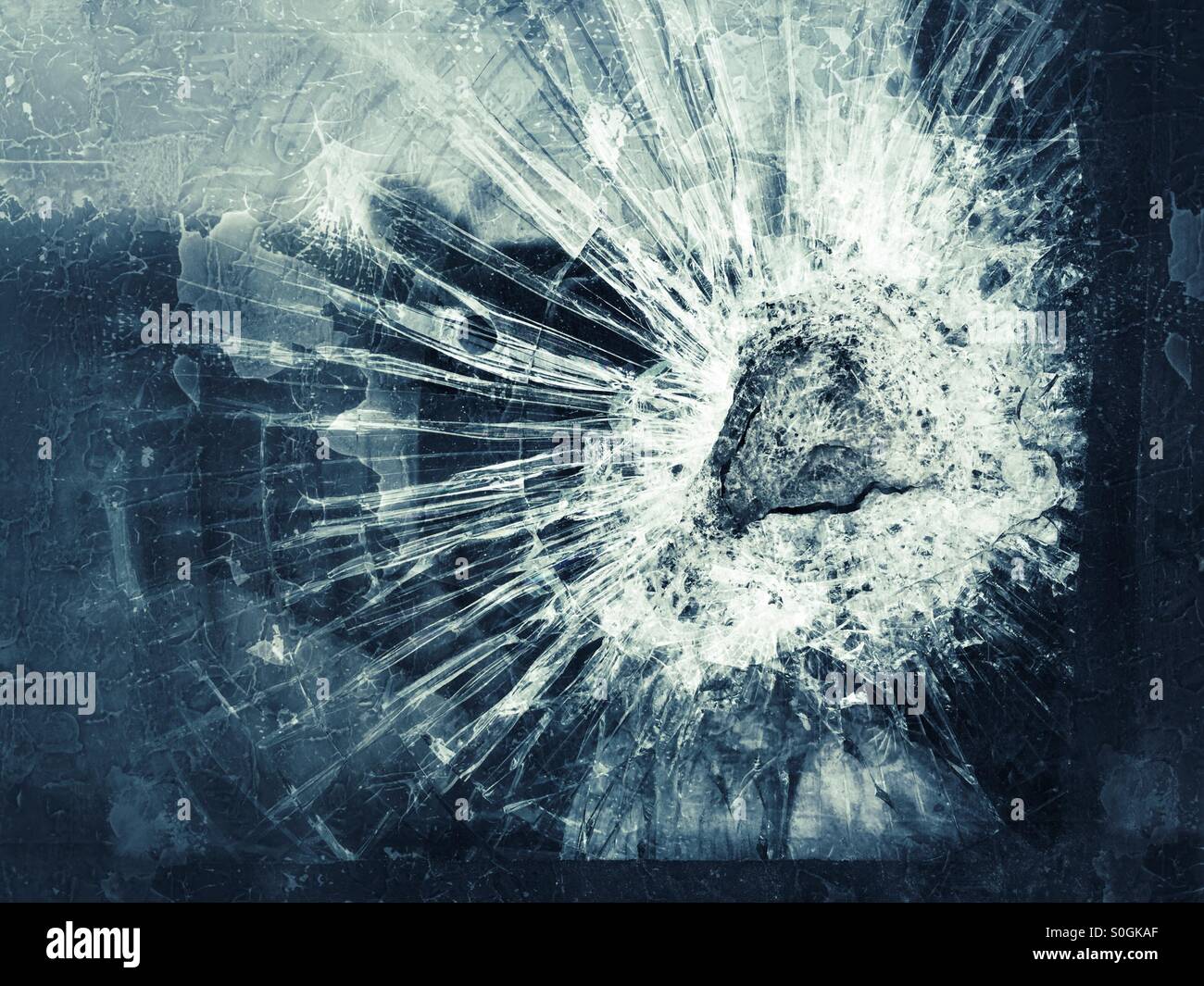Smash glass Banque de photographies et d’images à haute résolution - Alamy