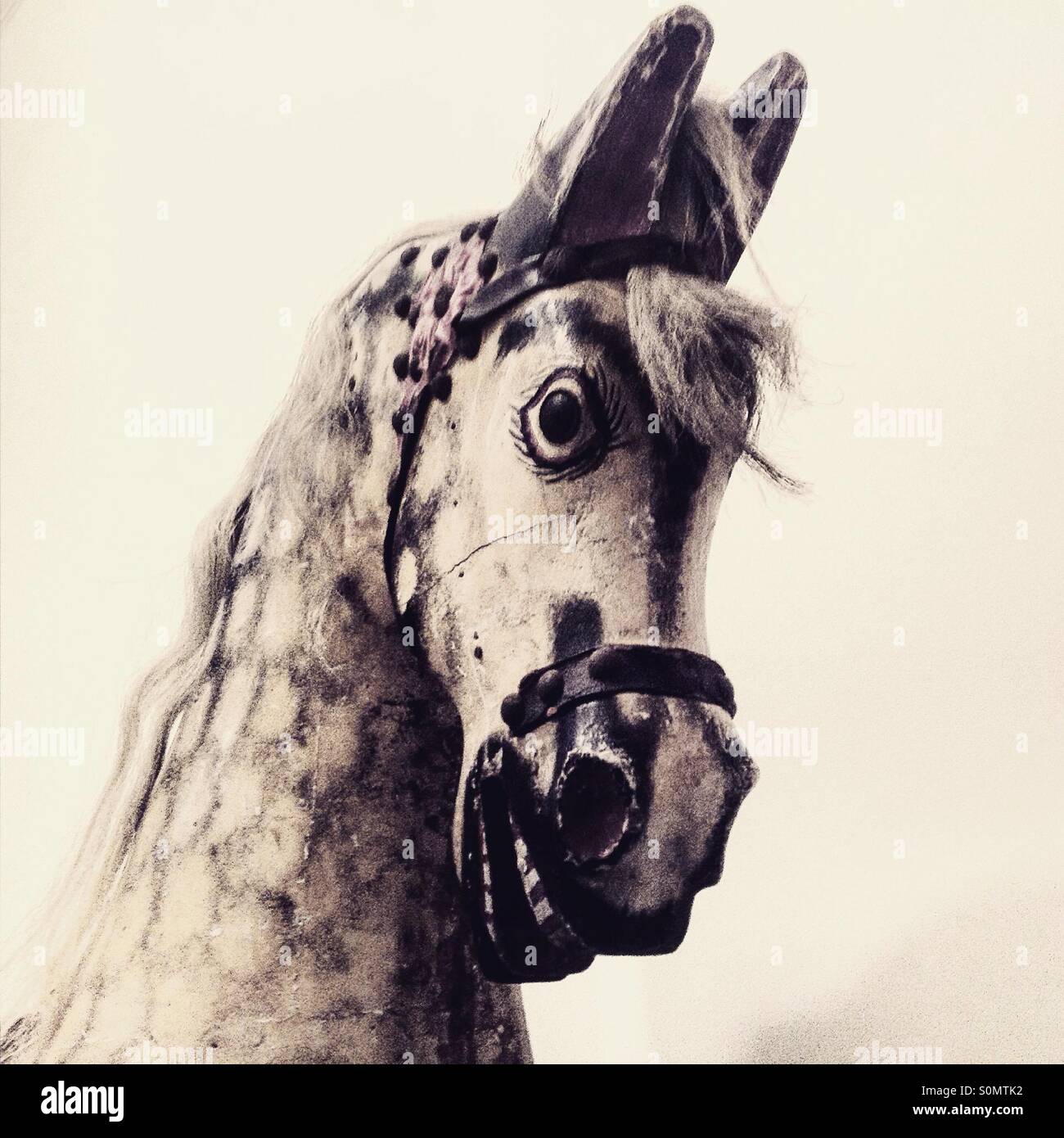 Cheval à bascule Banque de photographies et d’images à haute résolution ...