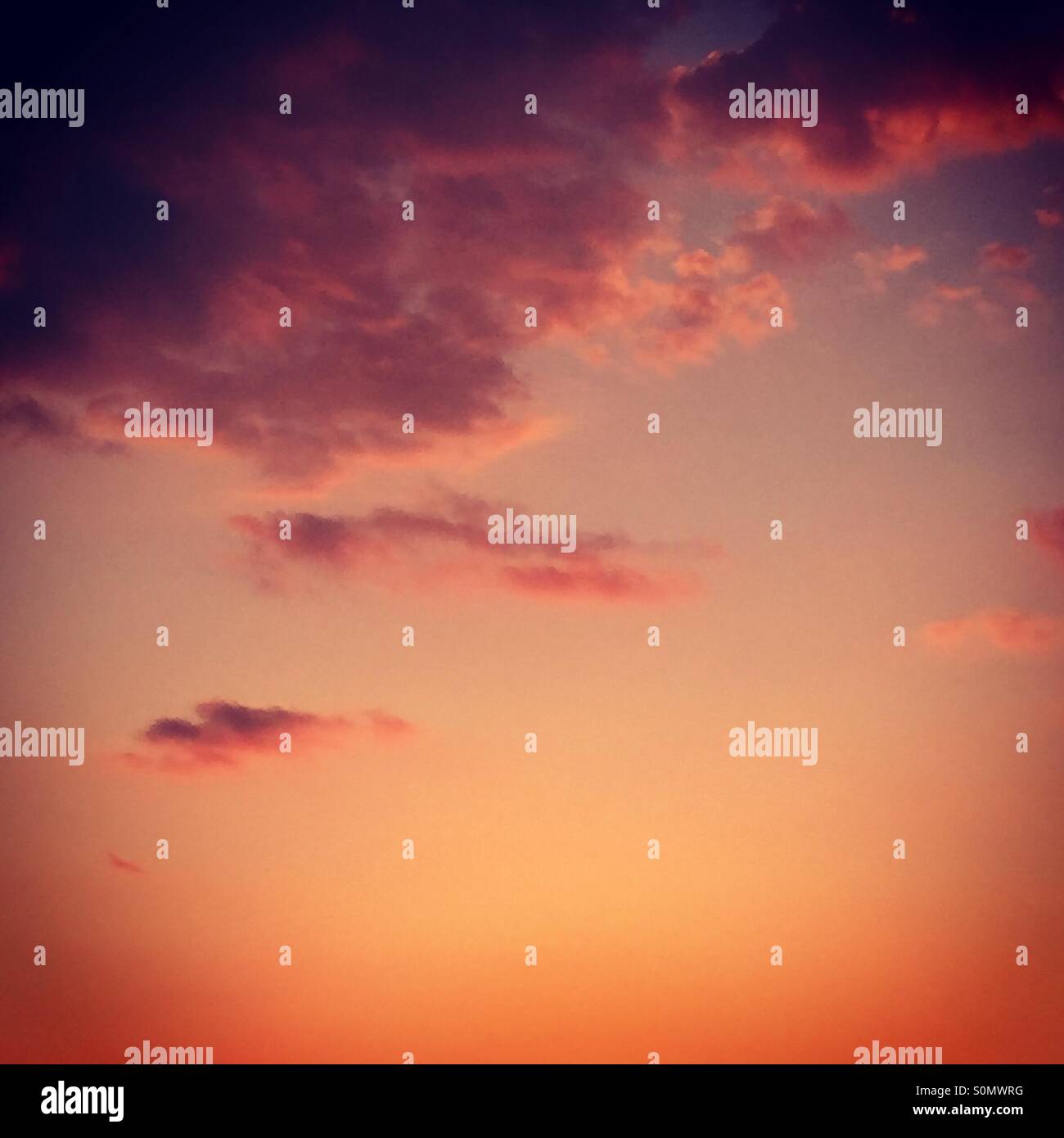 Ciels avec des couleurs Banque de photographies et d’images à haute ...