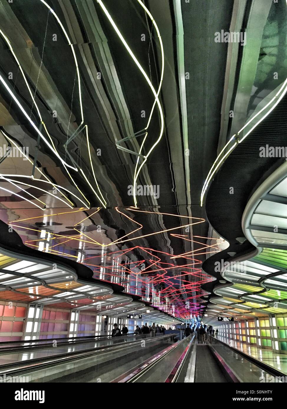 Trottoir roulant Banque de photographies et d’images à haute résolution ...