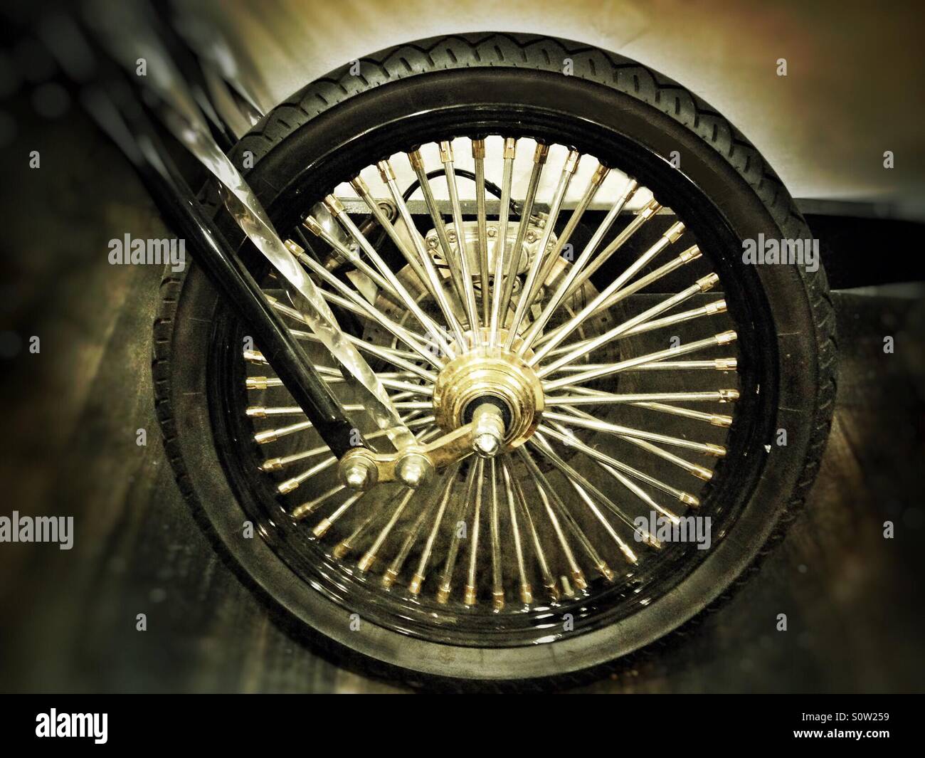 Motorbike wheel Banque de photographies et d’images à haute résolution ...