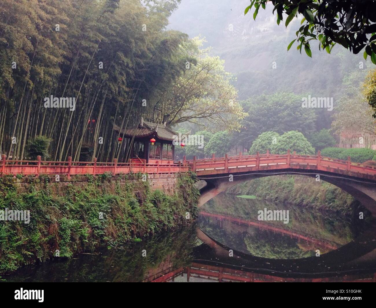 Leshan chine Banque de photographies et d’images à haute résolution - Alamy