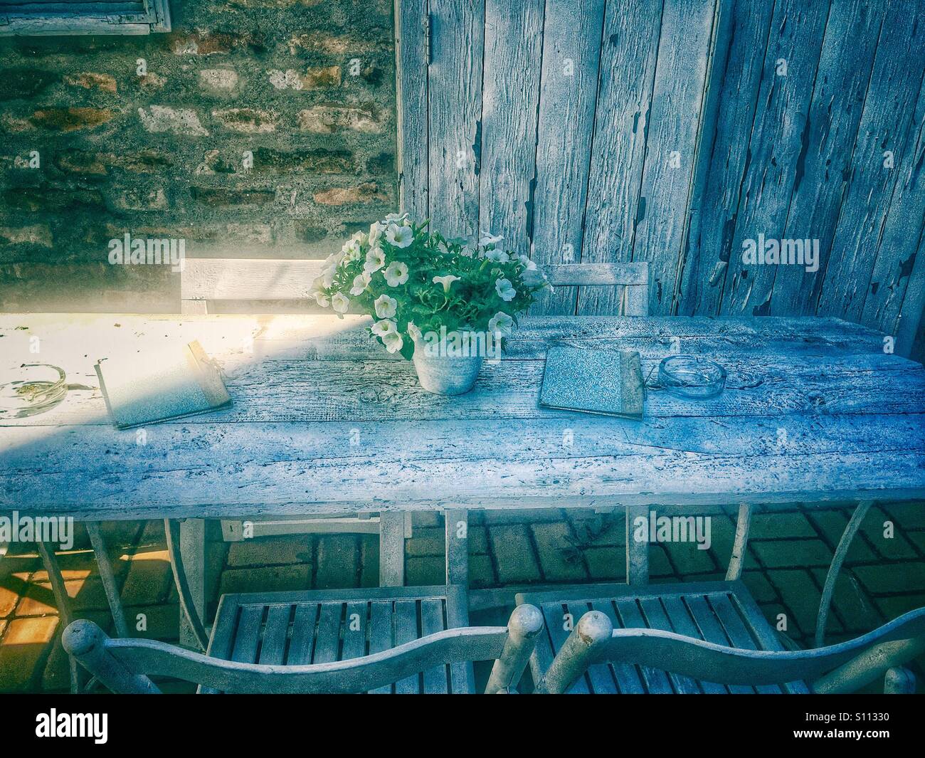 Vintage cafe Banque de photographies et d’images à haute résolution - Alamy