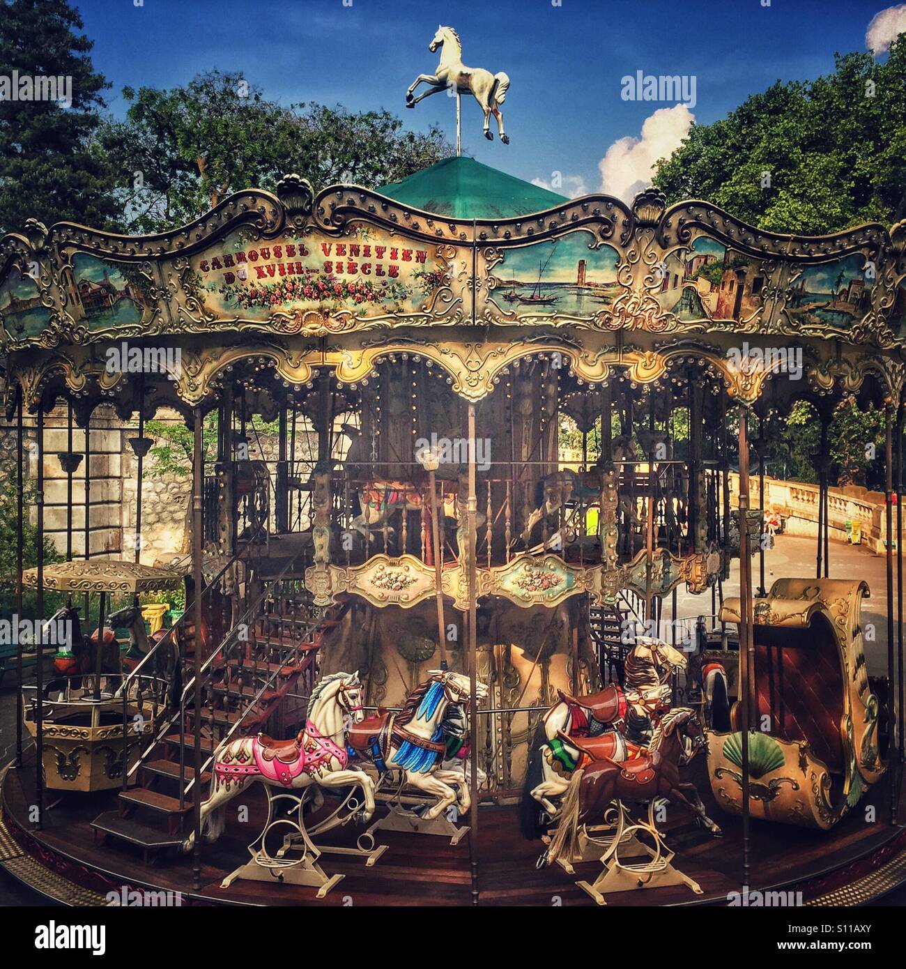 Rotation de carrousel Banque de photographies et d’images à haute ...