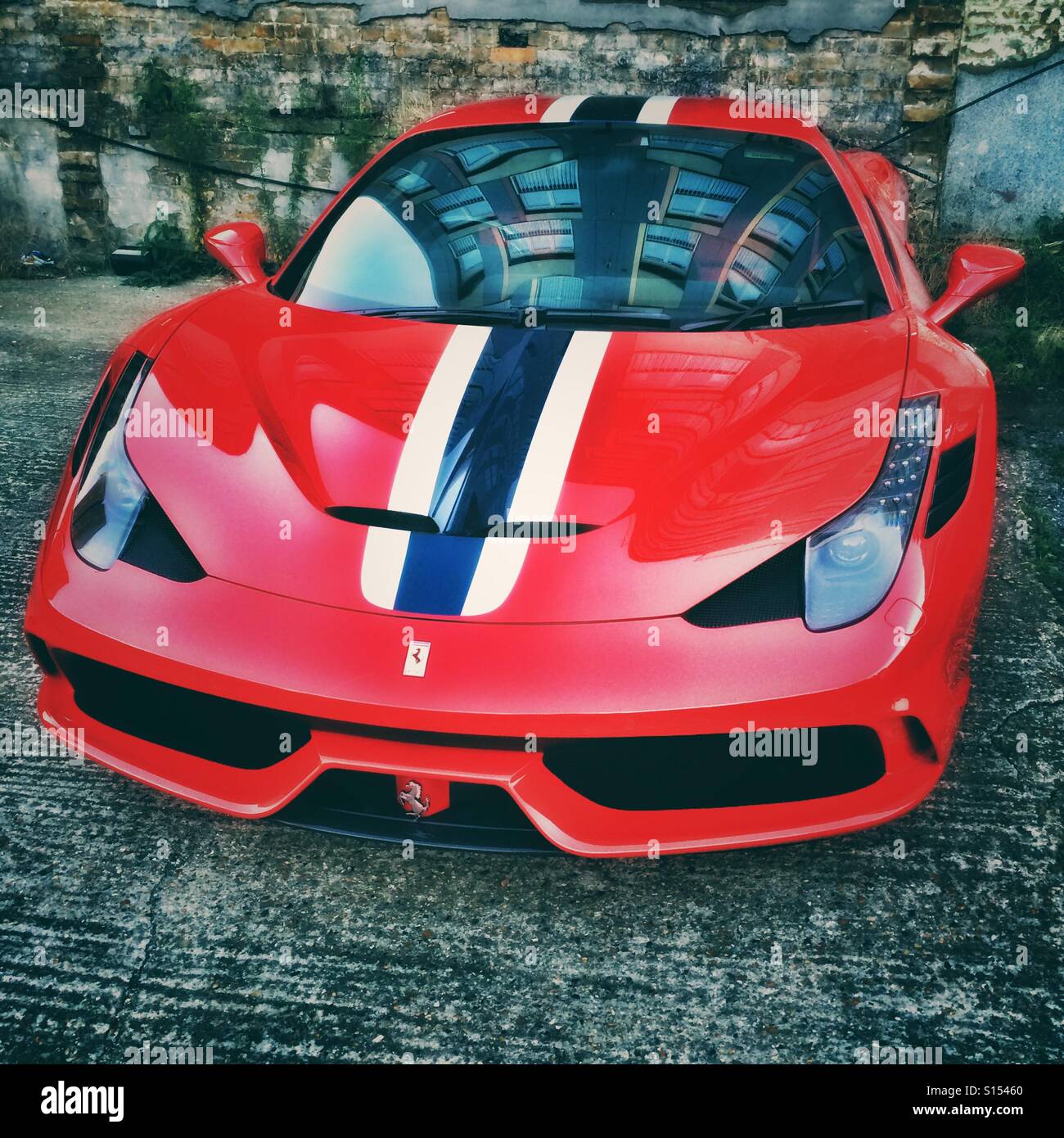 Ferrari 458 blanche Banque de photographies et d’images à haute ...