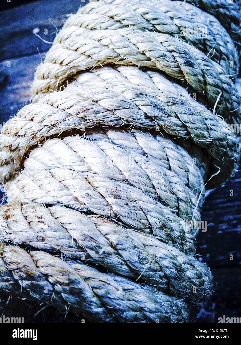 Corde solide Banque de photographies et d’images à haute résolution - Alamy