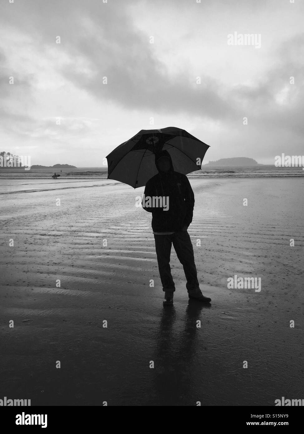 Plage de pluie Banque de photographies et d’images à haute résolution ...