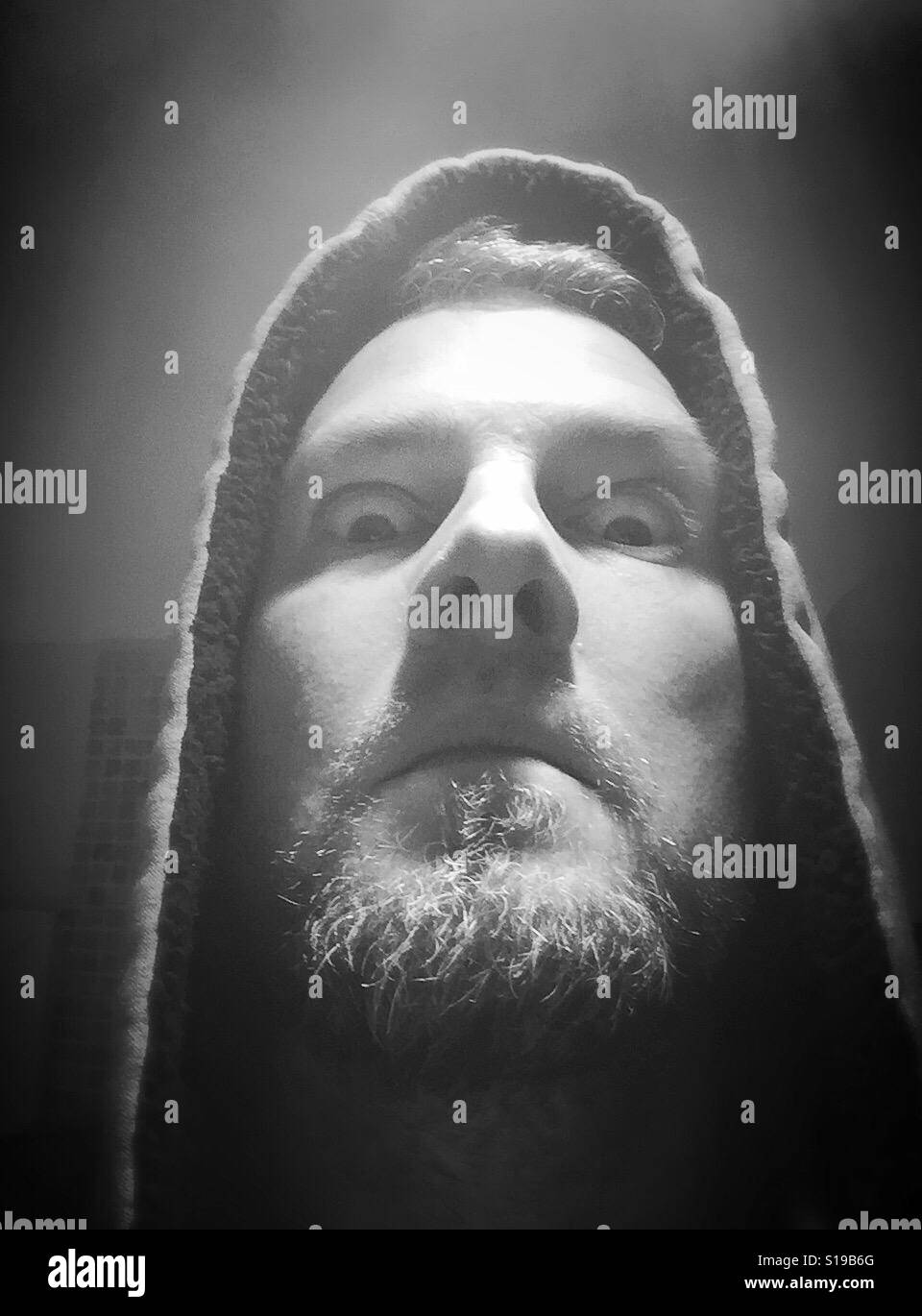 Visage effrayant Banque d'images noir et blanc - Alamy