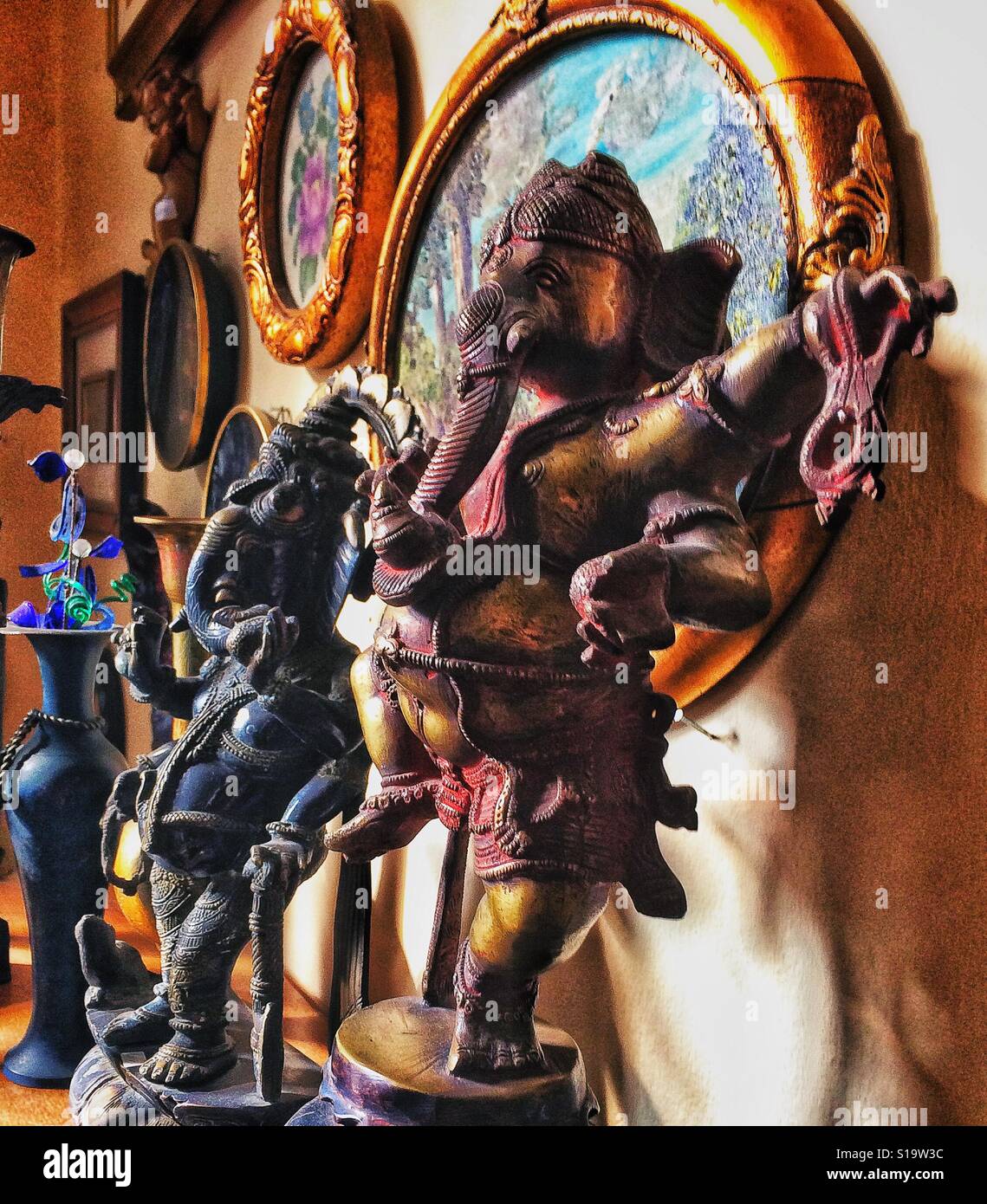 Statue ganesha ganesh hindu deity Banque de photographies et d’images à ...