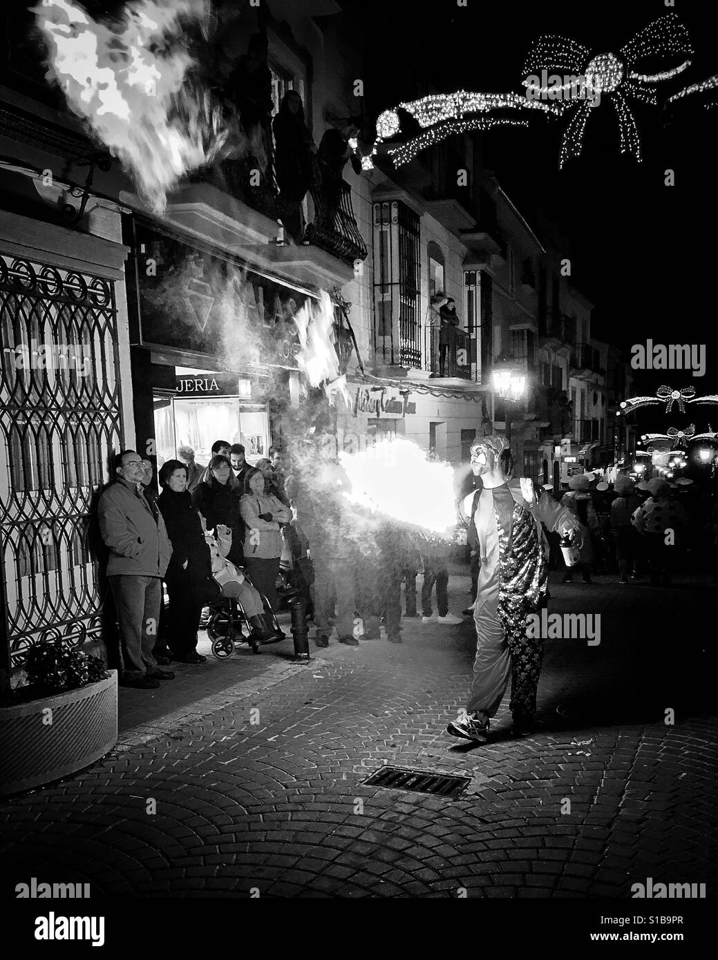Cracheur de feu Banque de photographies et d’images à haute résolution ...