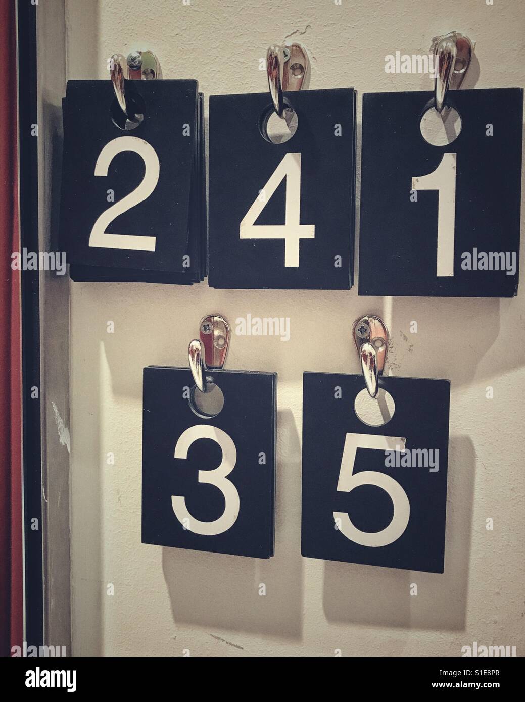 Cabine d'essayage nombre de vetement Banque de photographies et d ...