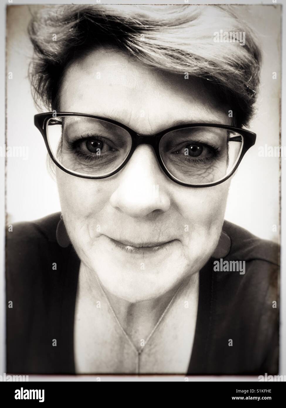 Femme De 50 Ans Banque De Photographies Et Dimages à Haute Résolution