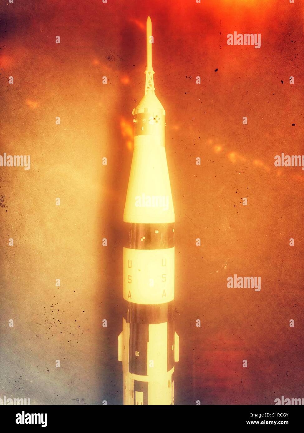 Airfix 1 144 scale saturn ib apollo 7 model kit Banque de photographies ...