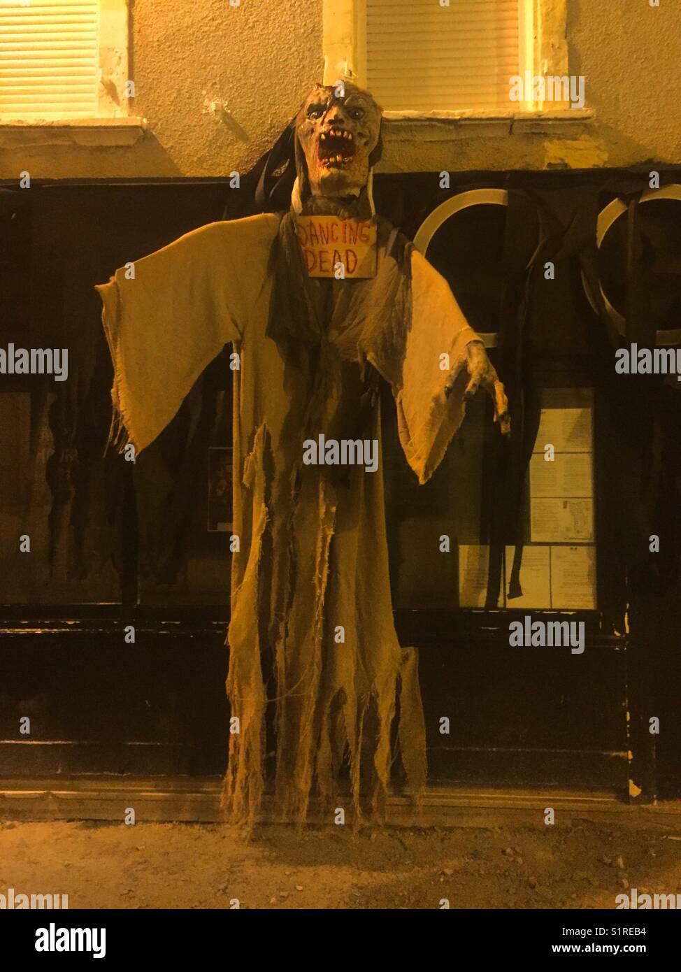 Monstre effrayant Banque de photographies et d’images à haute ...