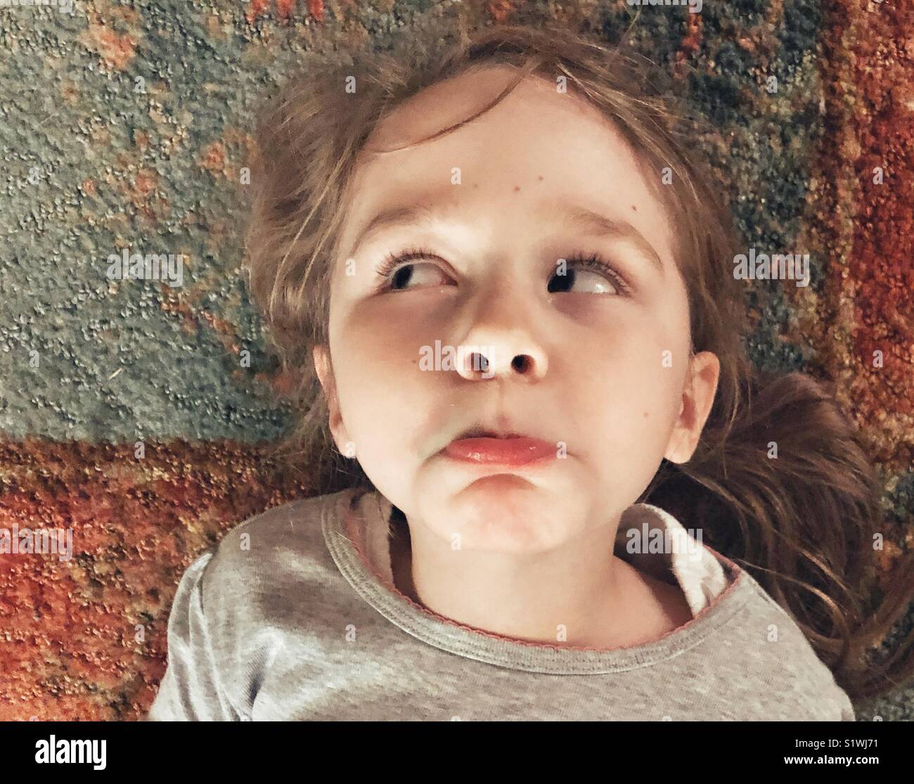 Faire la moue Banque de photographies et d’images à haute résolution ...