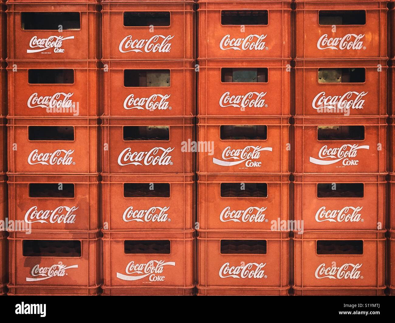 Cajas de coca cola Banque de photographies et d’images à haute ...