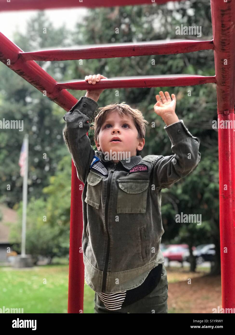 Monkey bars Banque de photographies et d’images à haute résolution - Alamy