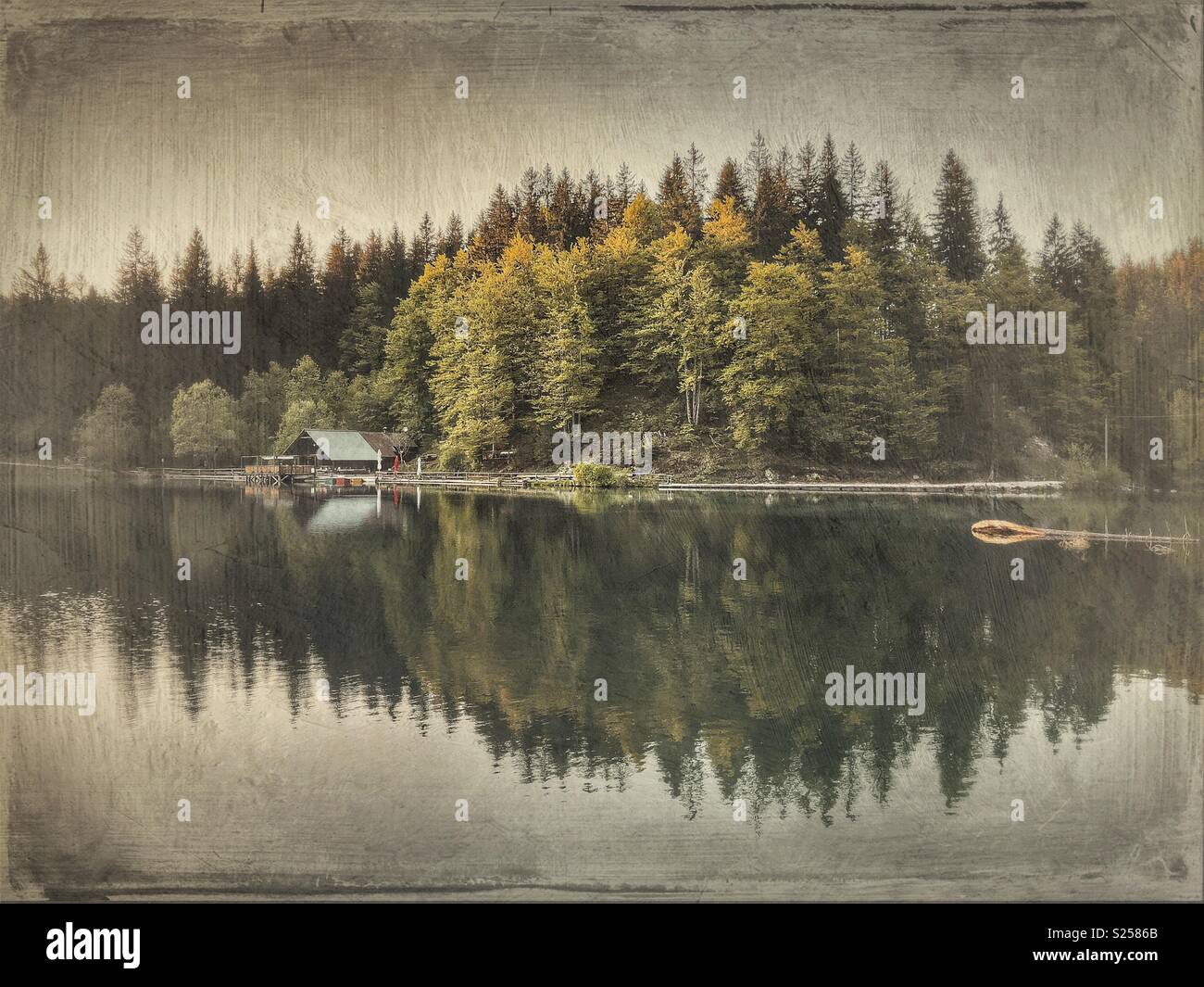 Lac laghi di fusine italie Banque de photographies et d’images à haute ...