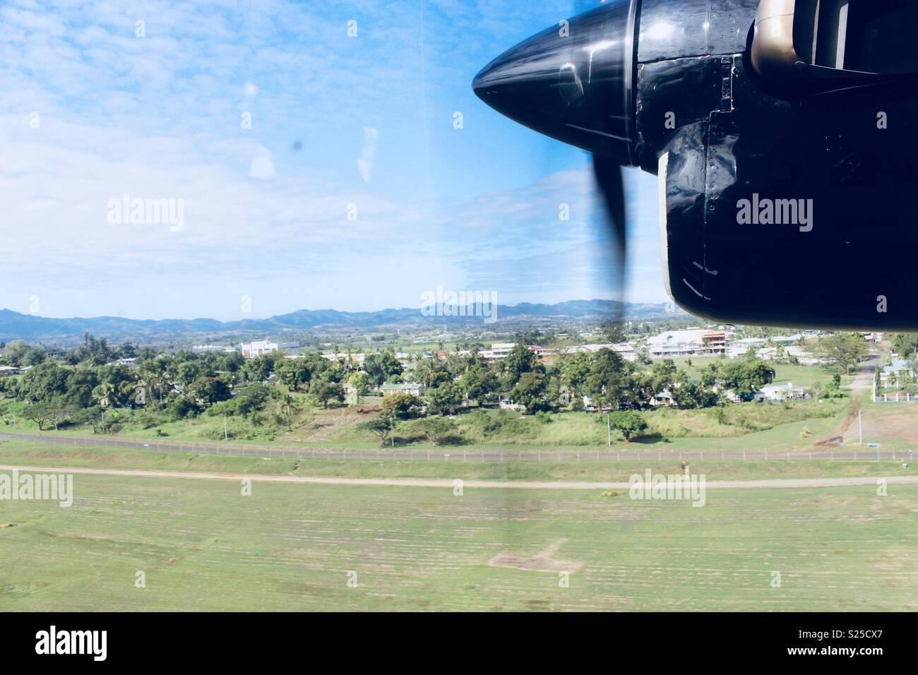 Avion qui tourne Banque d'image et photos - Alamy