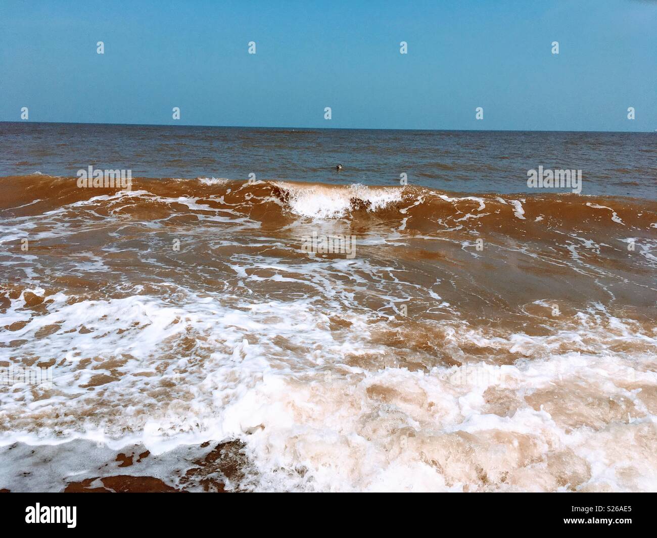 Eaux De Mer Boueuses Banque d'image et photos - Alamy