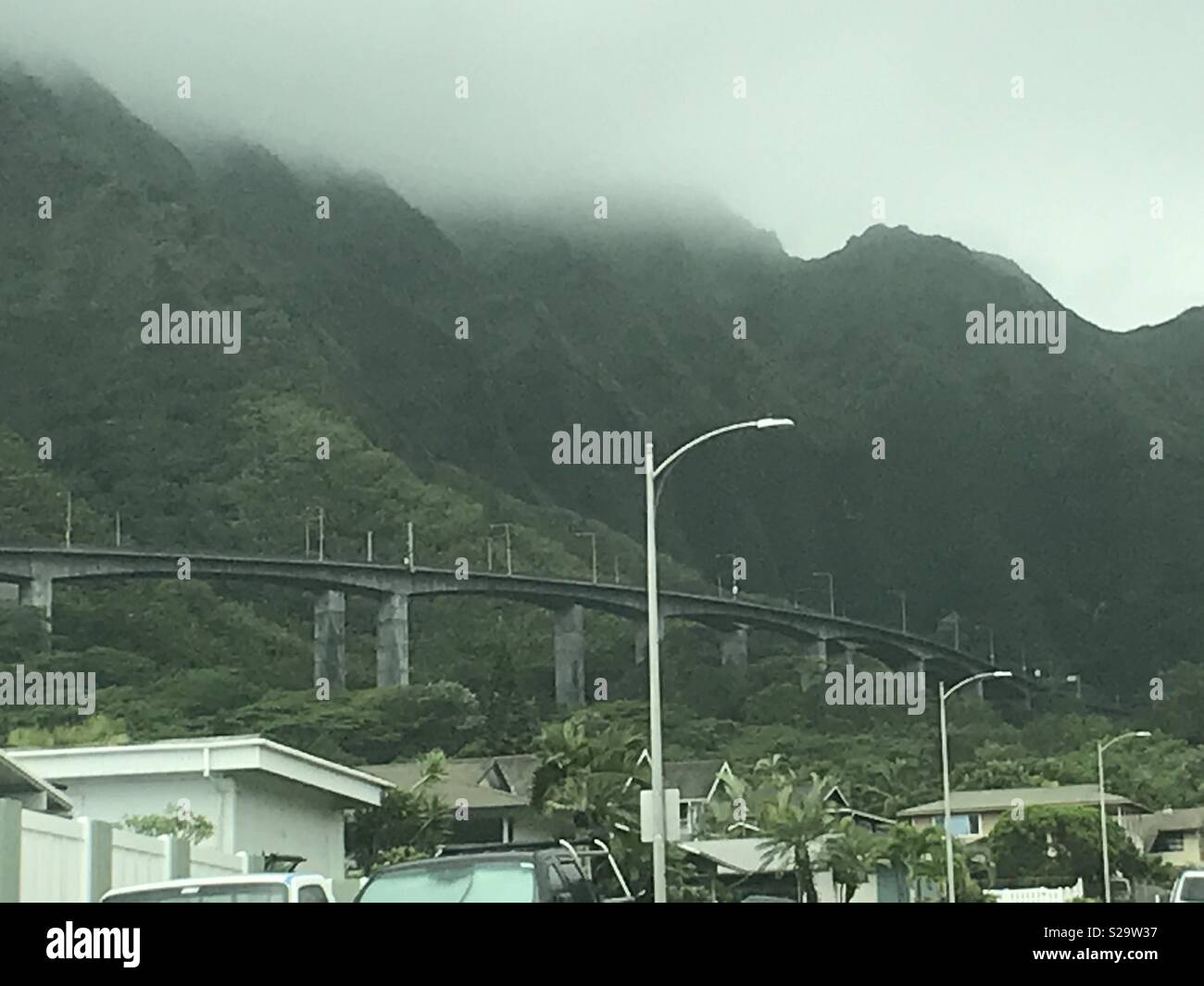 H3 freeway oahu hawaii Banque de photographies et d’images à haute ...