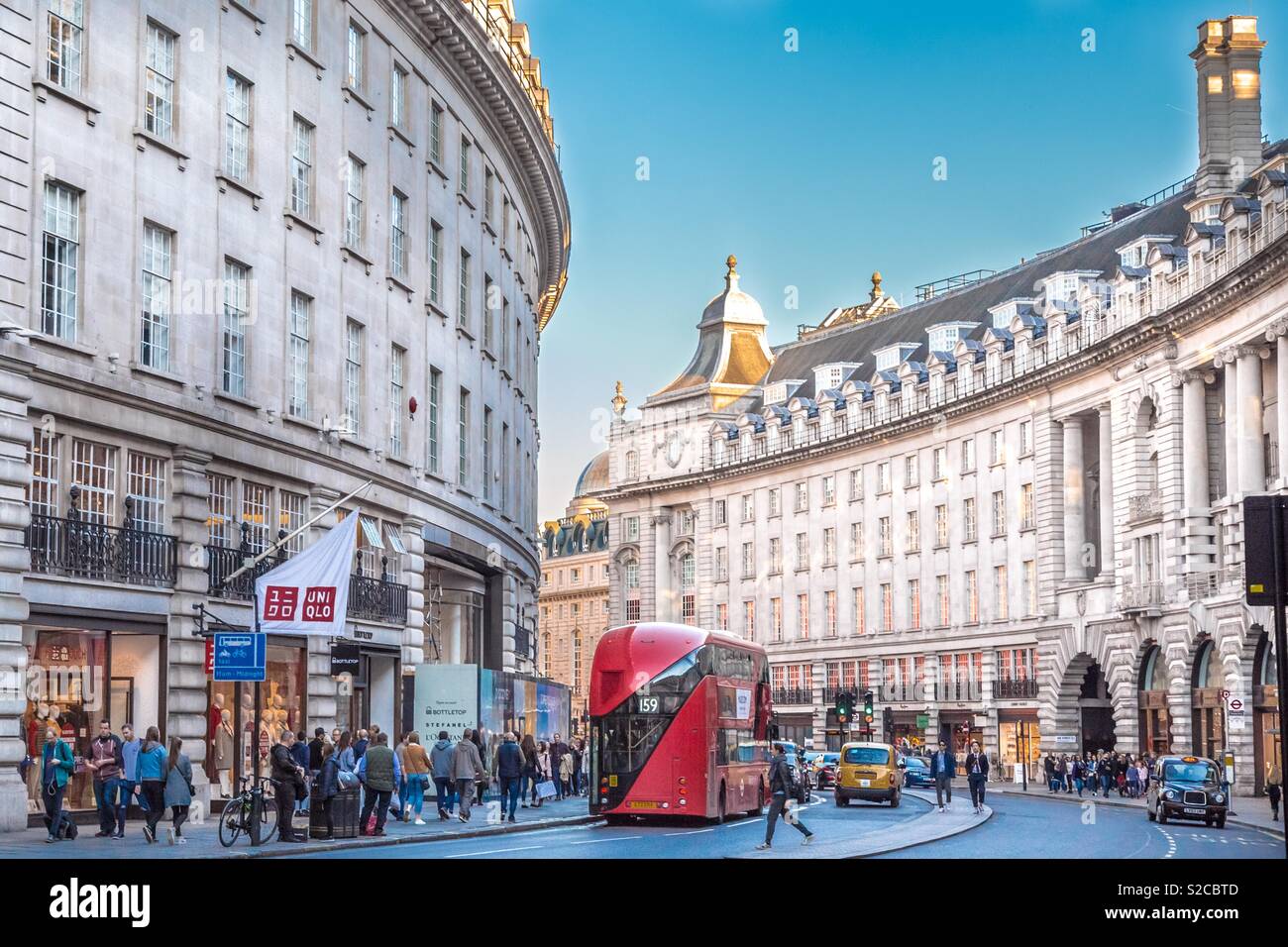 Regents street london Banque de photographies et d’images à haute ...