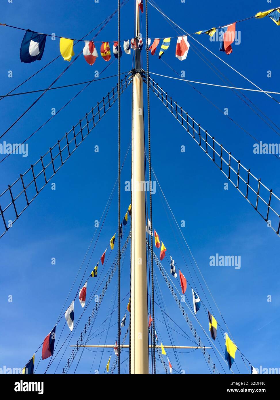 Maritime signal flags Banque de photographies et d’images à haute ...