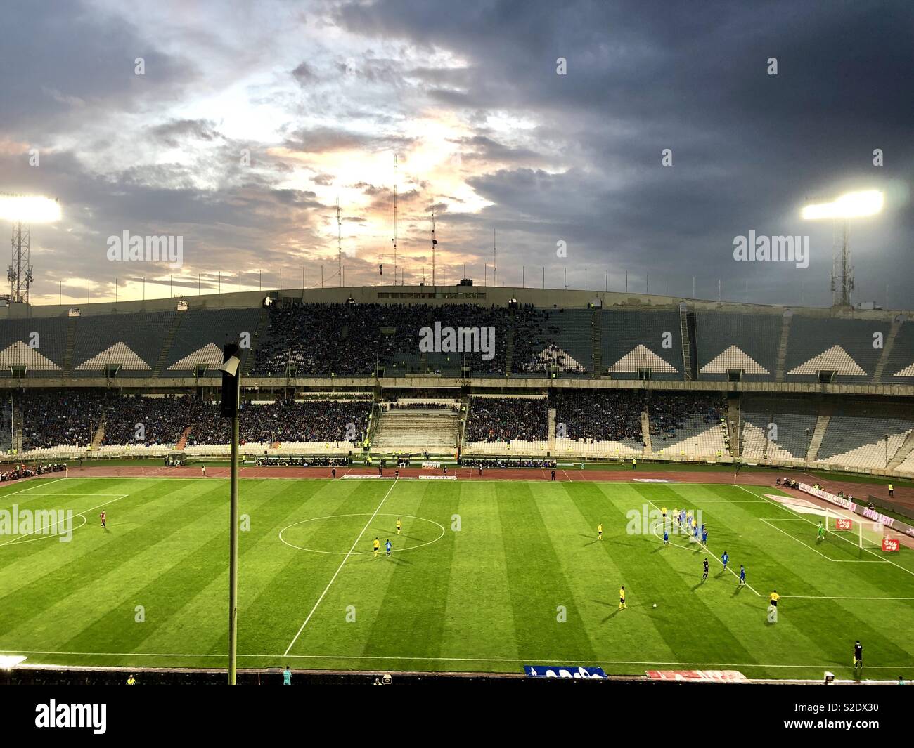 Azadi stadium Banque de photographies et d’images à haute résolution ...