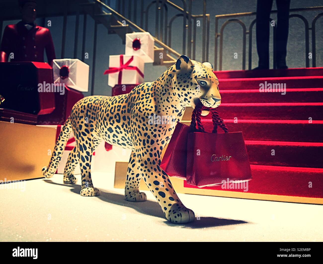 Cartier panther Banque de photographies et d’images à haute résolution ...