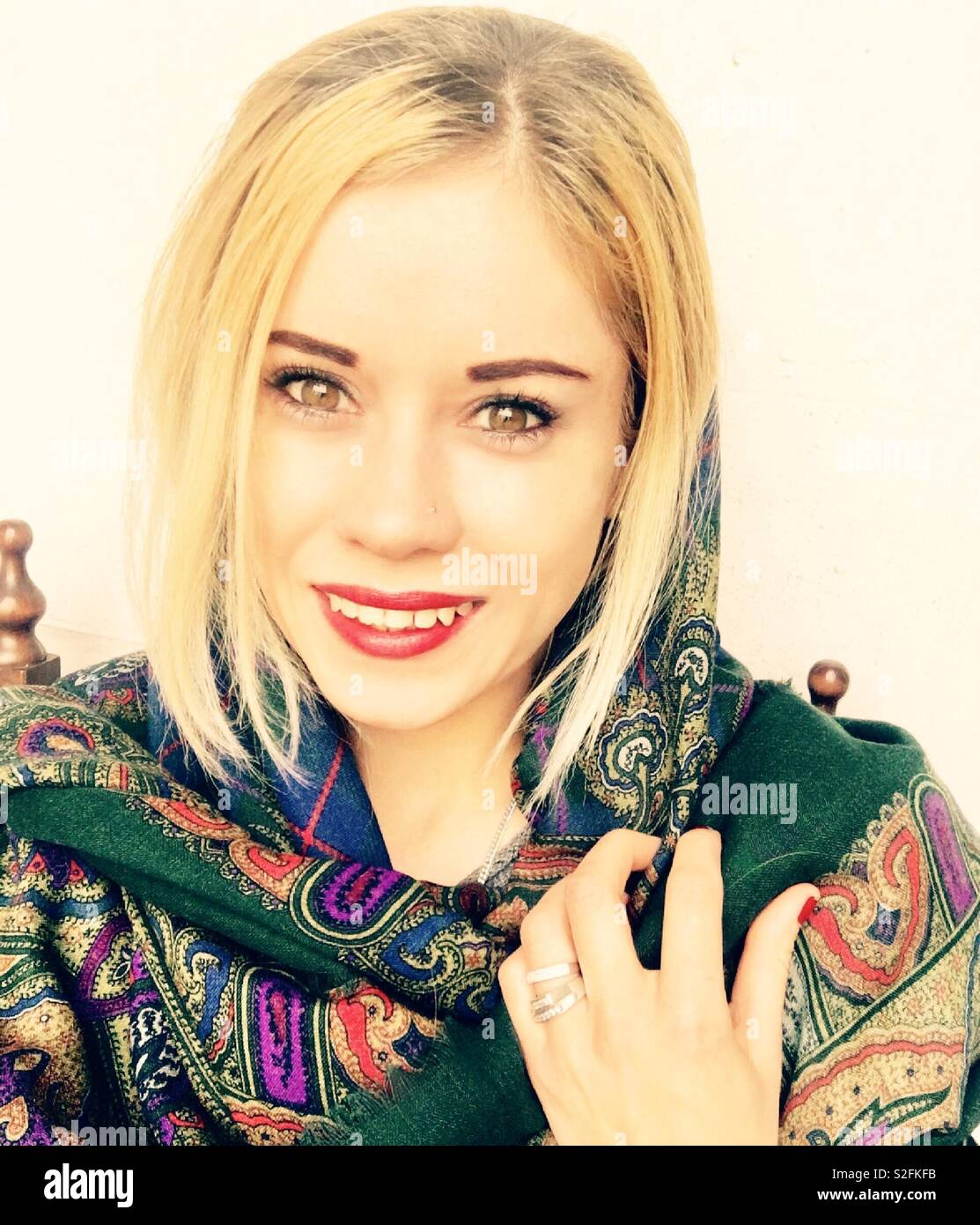 Roumaine fille Banque de photographies et d’images à haute résolution ...