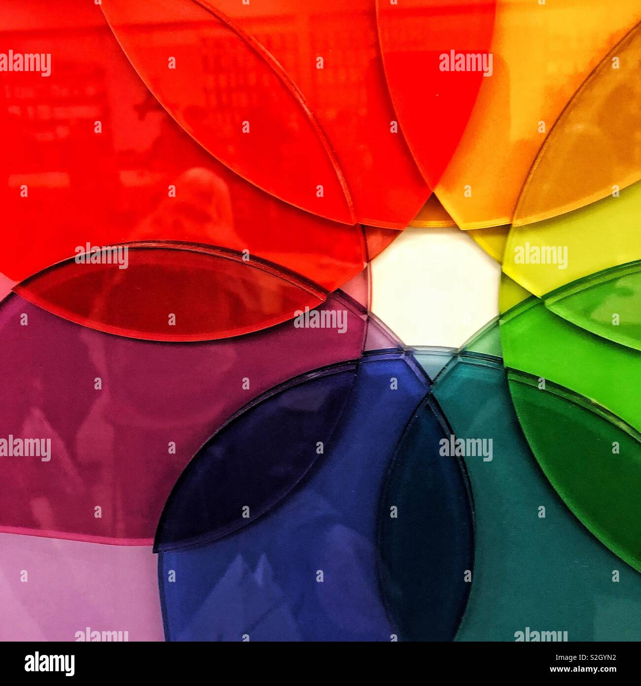 La théorie des couleurs dans du plastique Photo Stock - Alamy