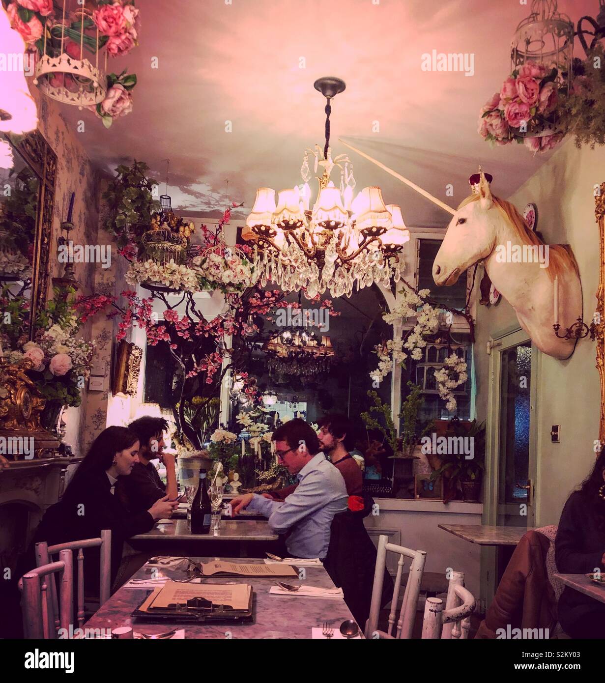 Rose restaurant Banque de photographies et d’images à haute résolution ...