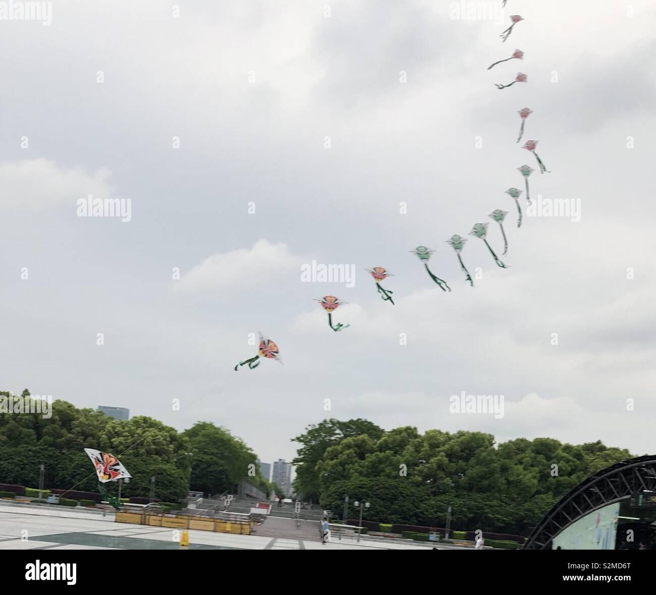 Cerfs volants chinois Banque de photographies et d’images à haute résolution - Alamy