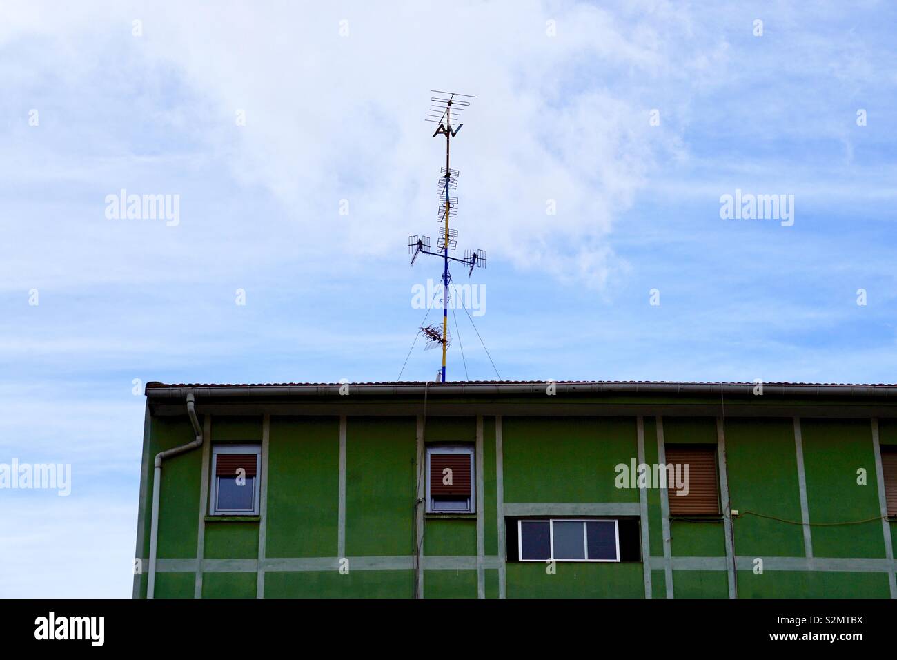 Rooftop antenna Banque de photographies et d’images à haute résolution ...